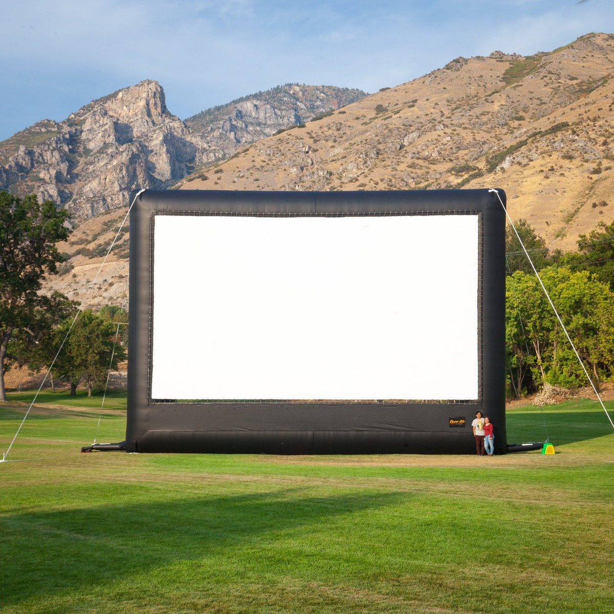 40 Elite Outdoor Inflatable Movie Screen Big Screen Pro